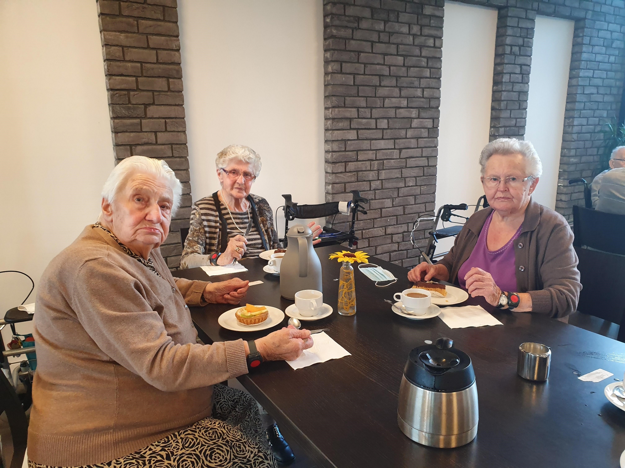 Huwelijksverjaardag | Woonzorgnetwerk Maria Troost Veurne - ouderenzorg ...