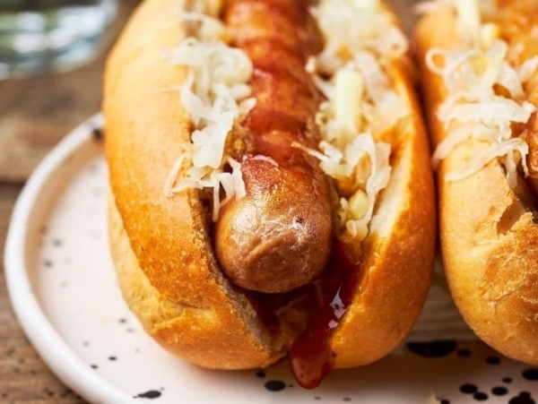 Hotdogs met zuurkool | Woonzorgnetwerk Maria Troost Veurne ...